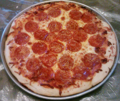 Our Cooking Obsession: Yummy Homemade Pepperoni Pizza