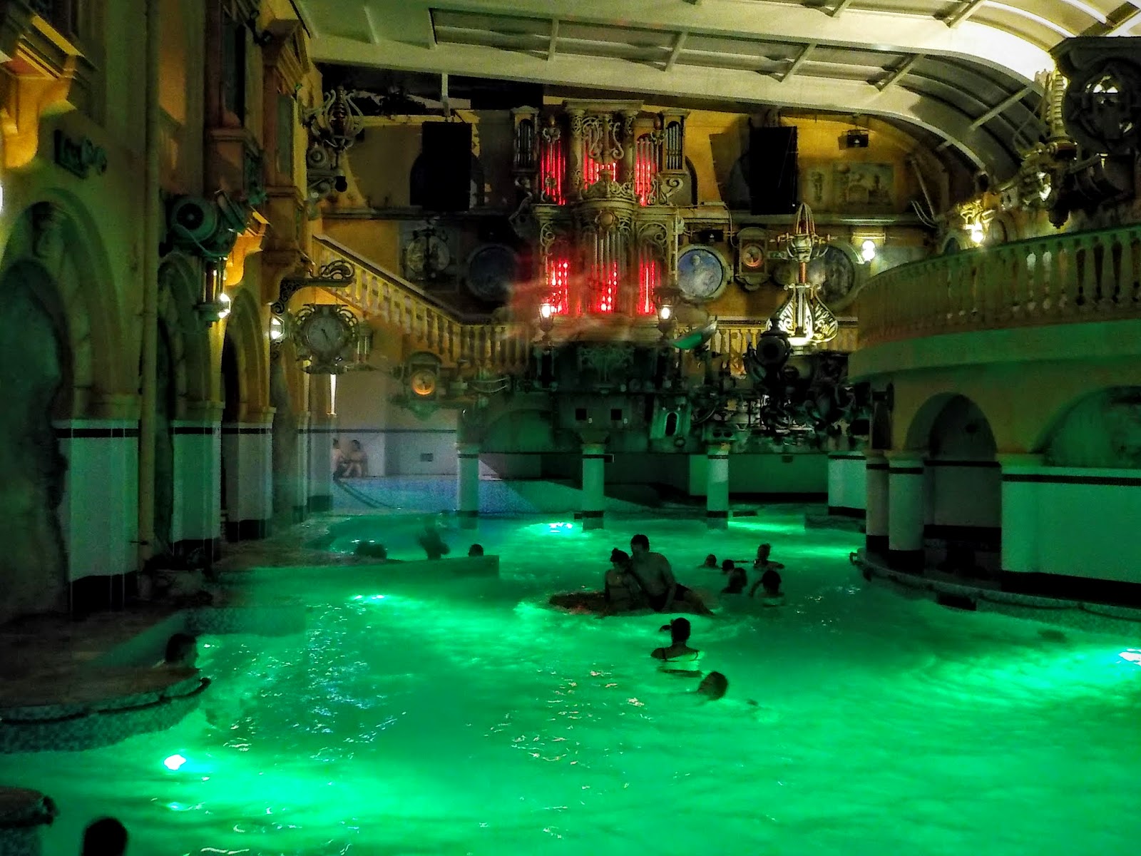 TRZY WŁÓCZYKIJE: Aquapark Liberec - wodne szaleństwo w Czechach