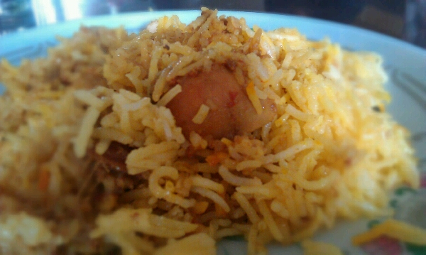 Under this Asmaan: Biryani - Ris med kylling (Pakistan)