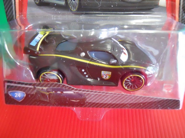 Dexters Diecasts (DexDC): Disney PIXAR Cars2 ~ Lewis Hamilton