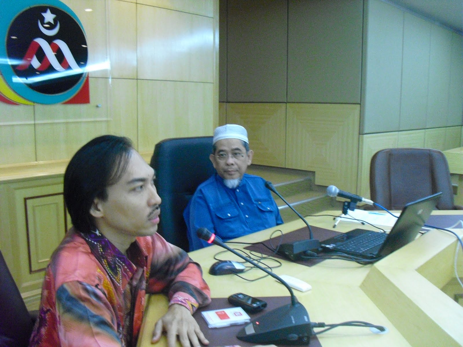 MUHAMMAD SYUKRI SALLEH: AS A VISITING PROFESSOR AT UNISZA