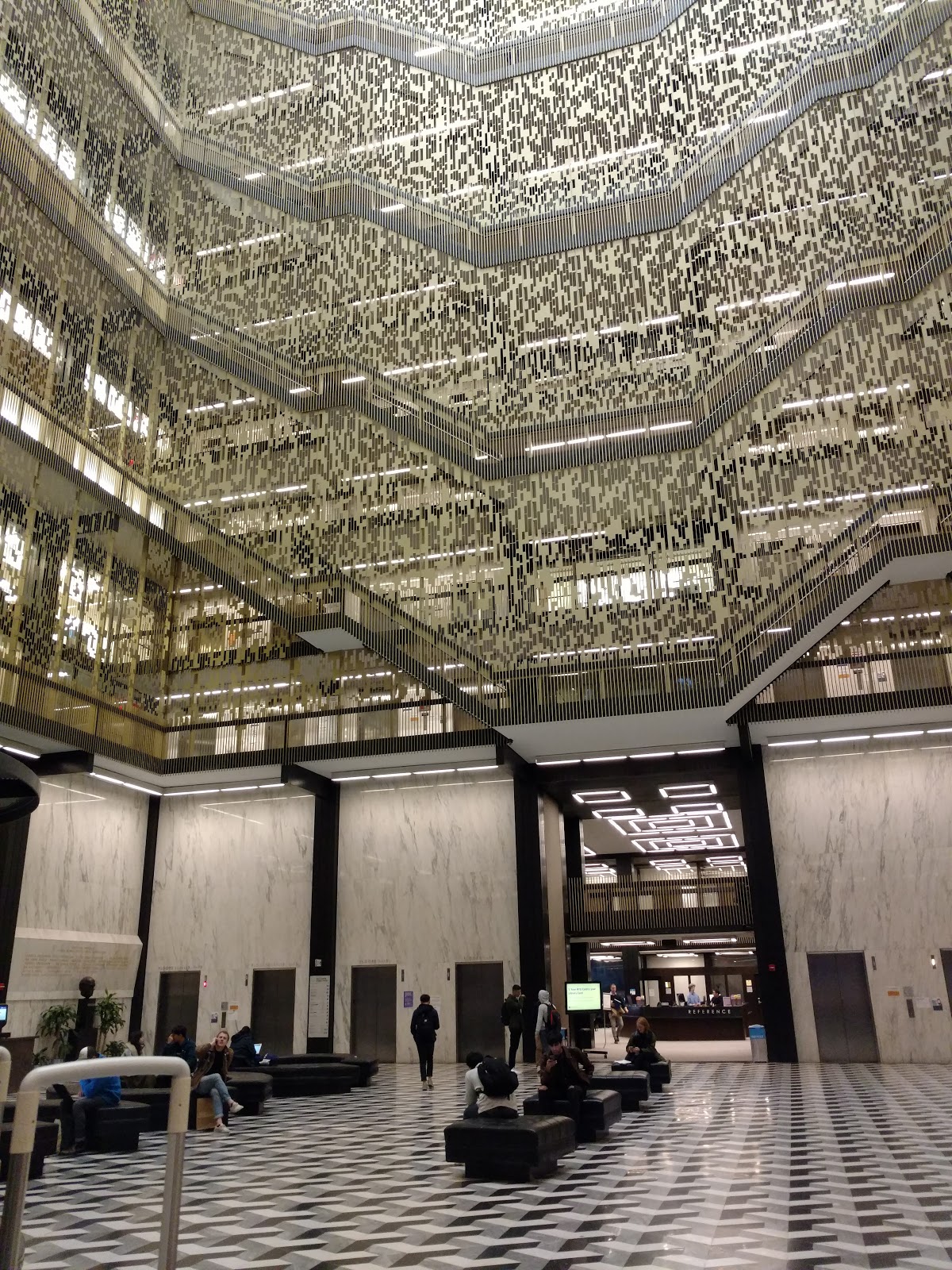 EntreVoir: Elmer Holmes Bobst Library - Philip Johnson