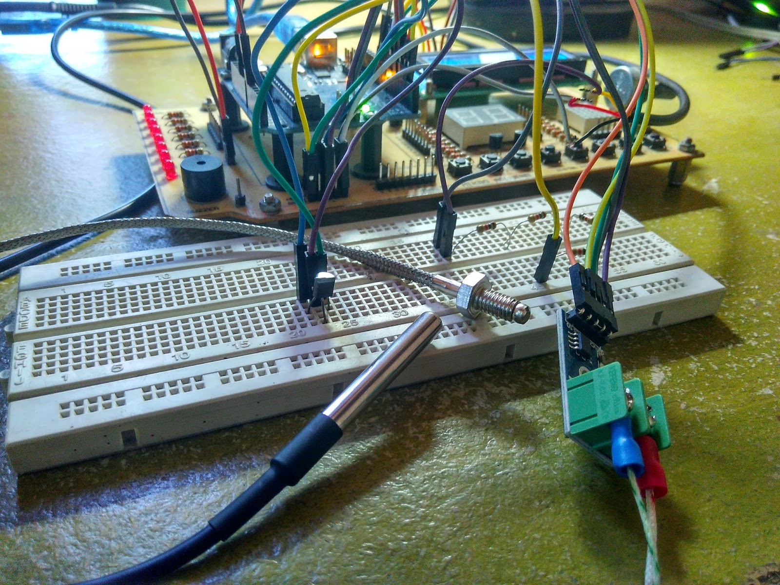 Arduino UNO is used to read temperature values with 3 temperature ...