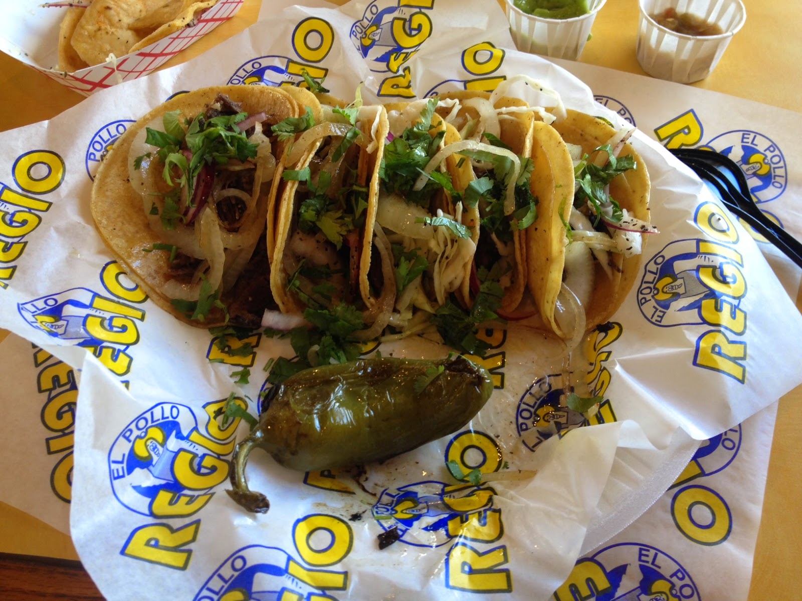 Restaurant Tacos: El Pollo Regio - Pollo is in the Name for a Reason