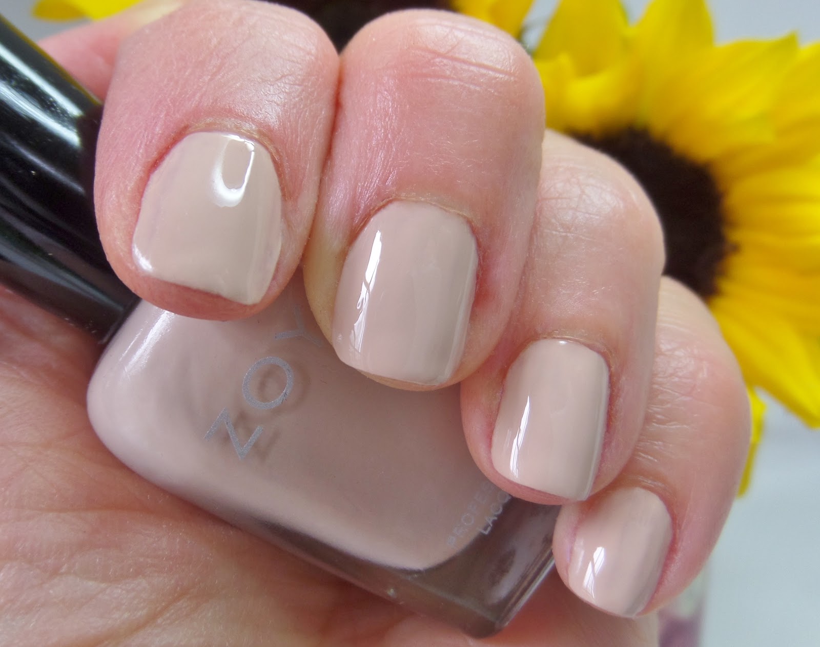 Summer Nail Colors: Zoya Sunshine Collection Summer 2018 Swatches & Review