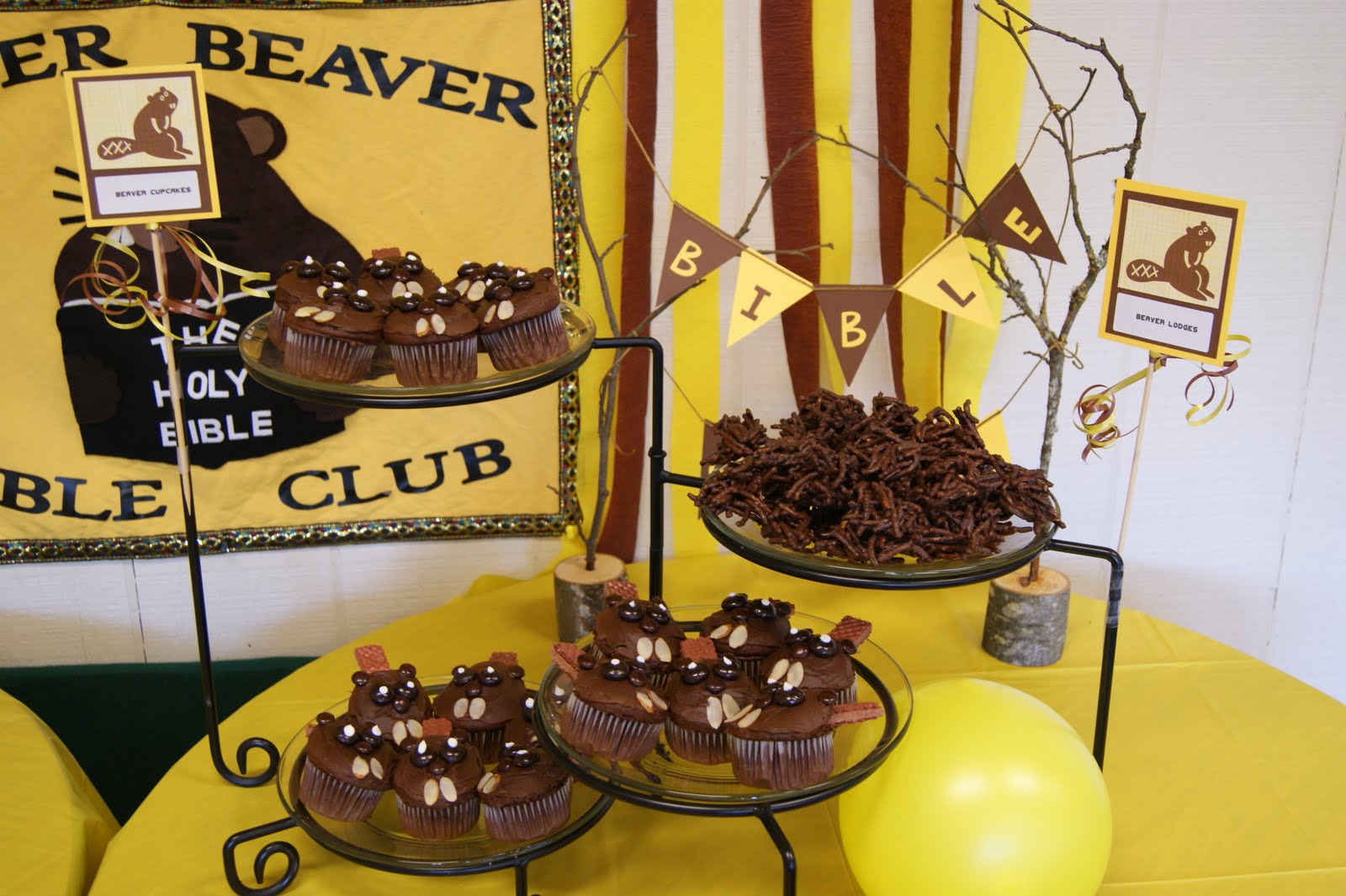 michelle paige blogs: Beaver Party!