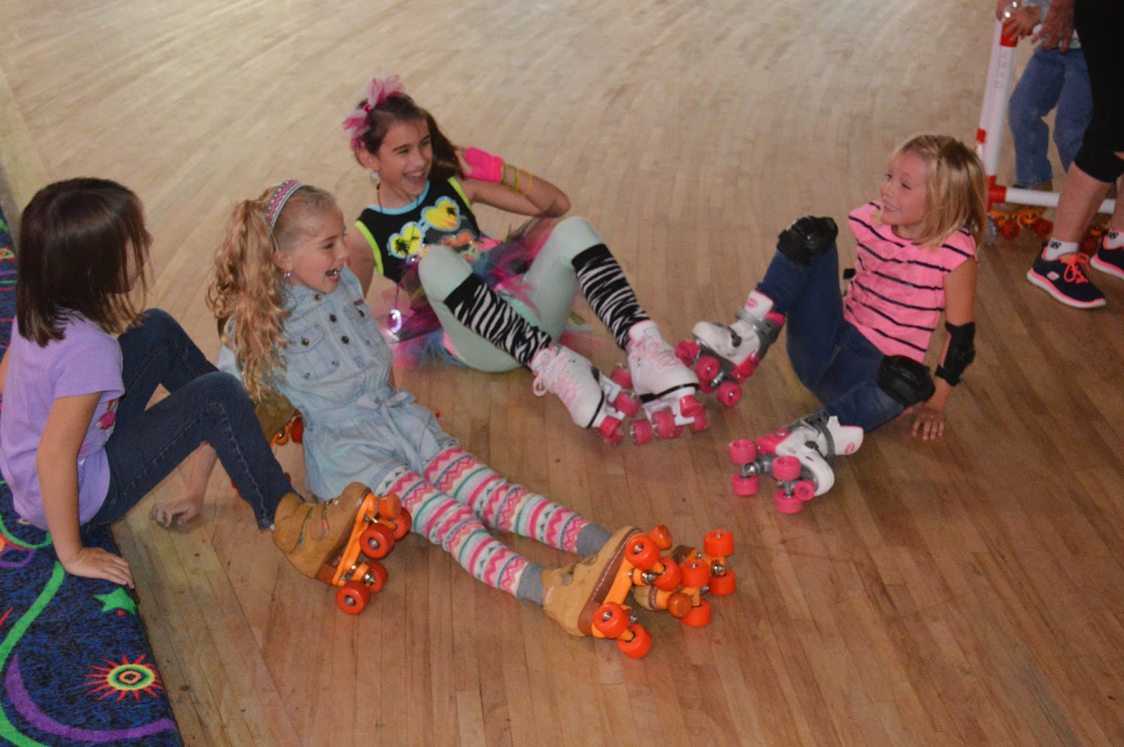The Dixon Daily: Kellyn's Roller Skating Birthday Party!