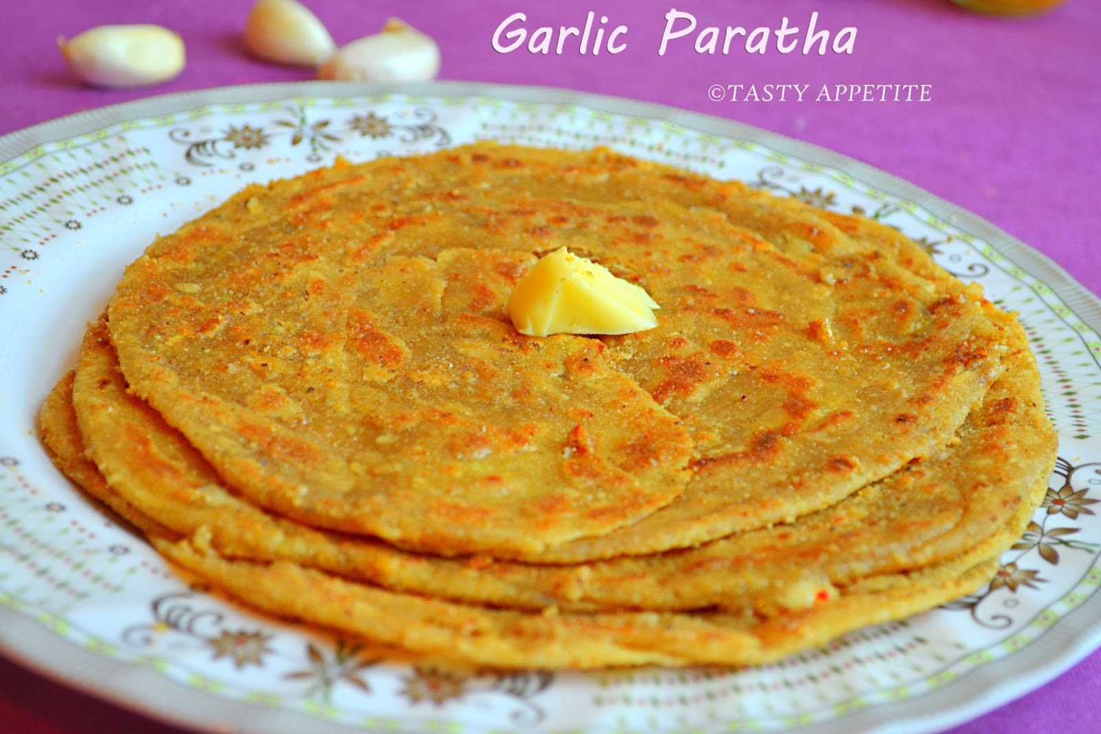 How to make Garlic Paratha / Indian Garlic Bread / Step-by-step Recipe: