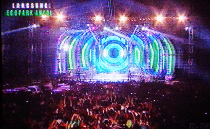 Madanosin: Ada Mata Satu di Konser Tahun Baru 2013