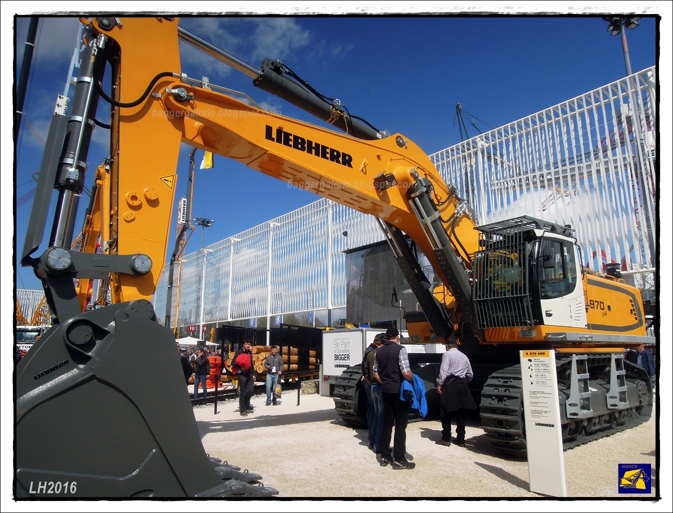 Bagger Galerie Construction Machines: Liebherr R936, R970 ...