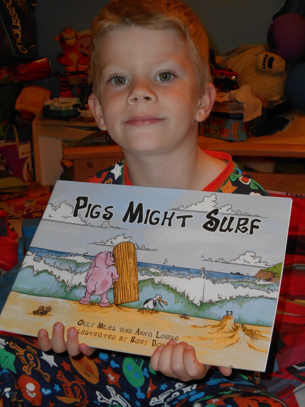 Madhouse Family Reviews: Picture book review : Pigs Might Surf - Olly ...