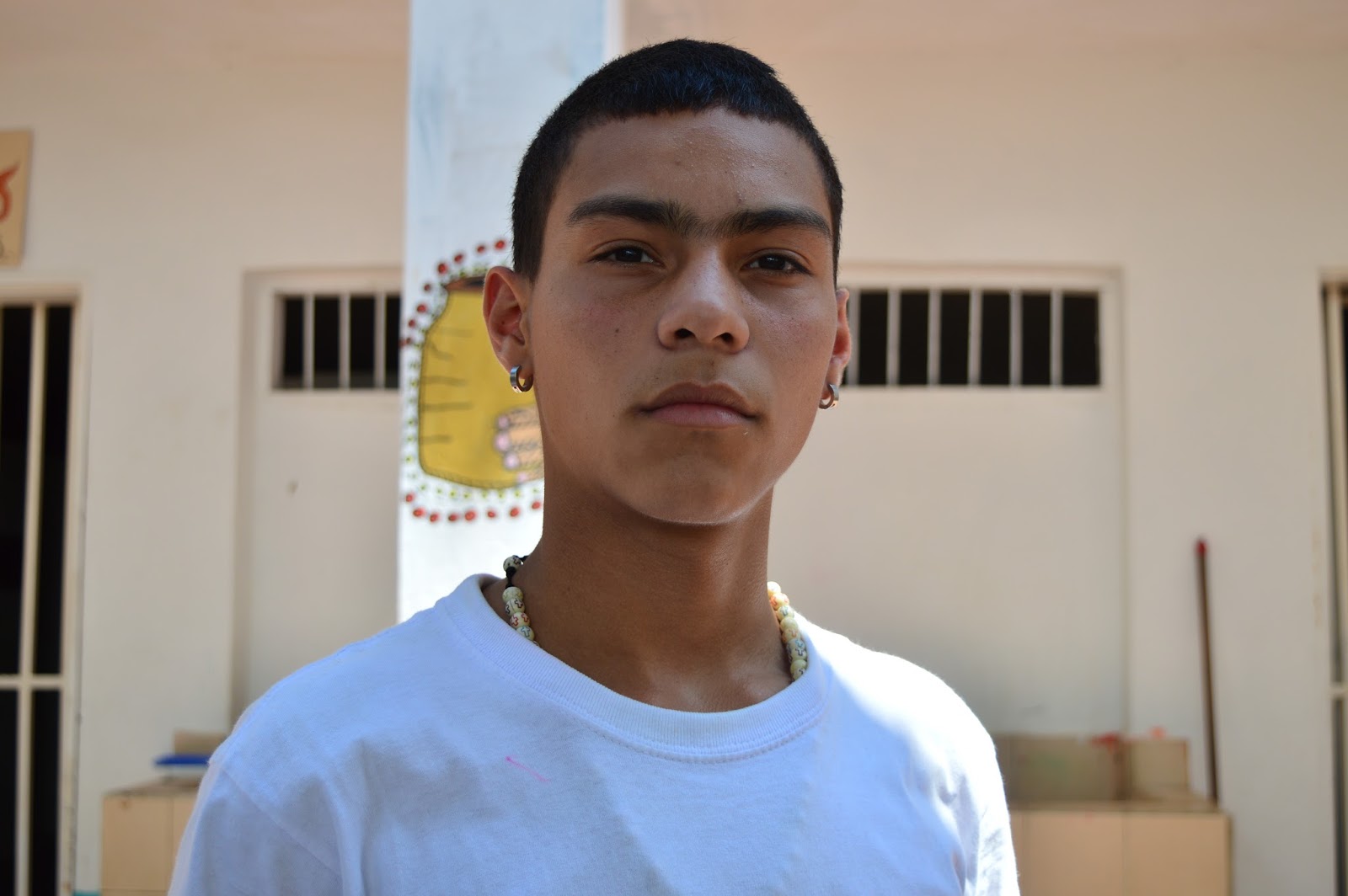 LIBROS Y LIBRES: TEXTOS DE ALEX MATEO ZAPATA, 6°04