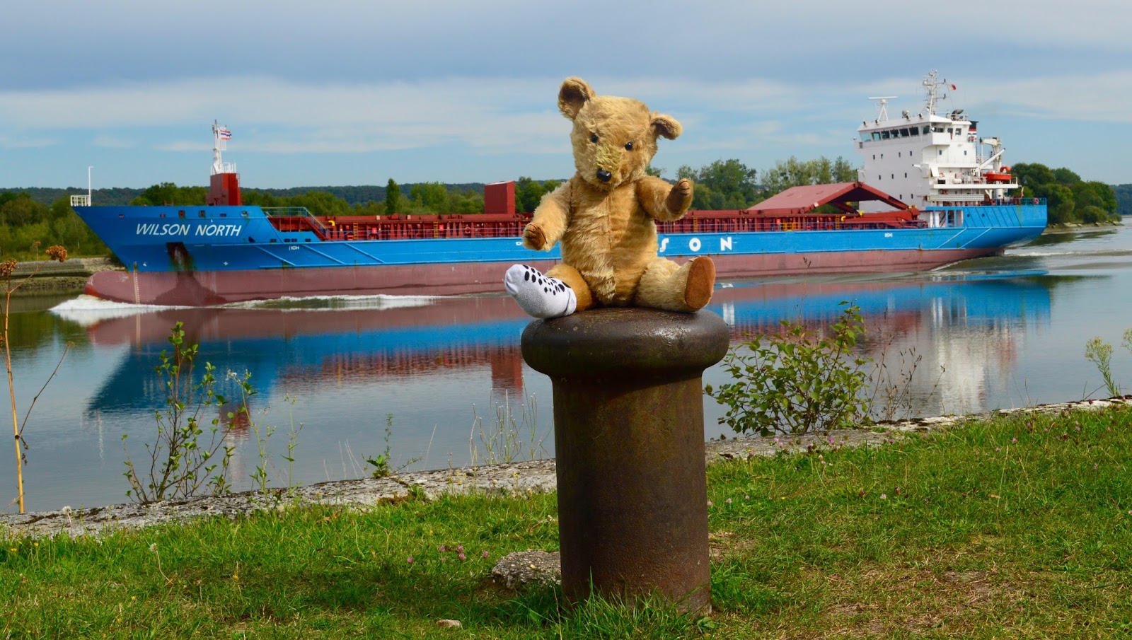 And Big Ted came too..... : Big Ted.. BIGGER ships and new friends!