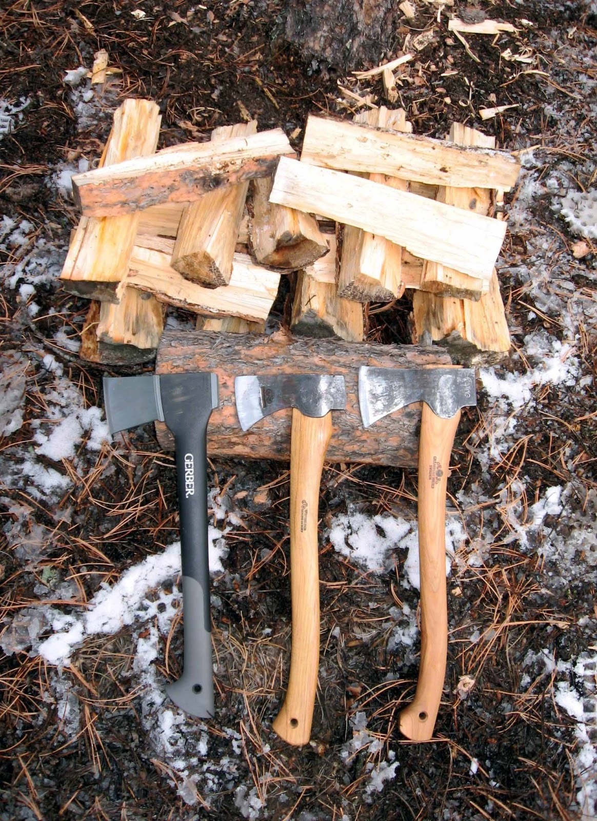 Rocky Mountain Bushcraft: Battle of the Compact Bushcraft Axes!