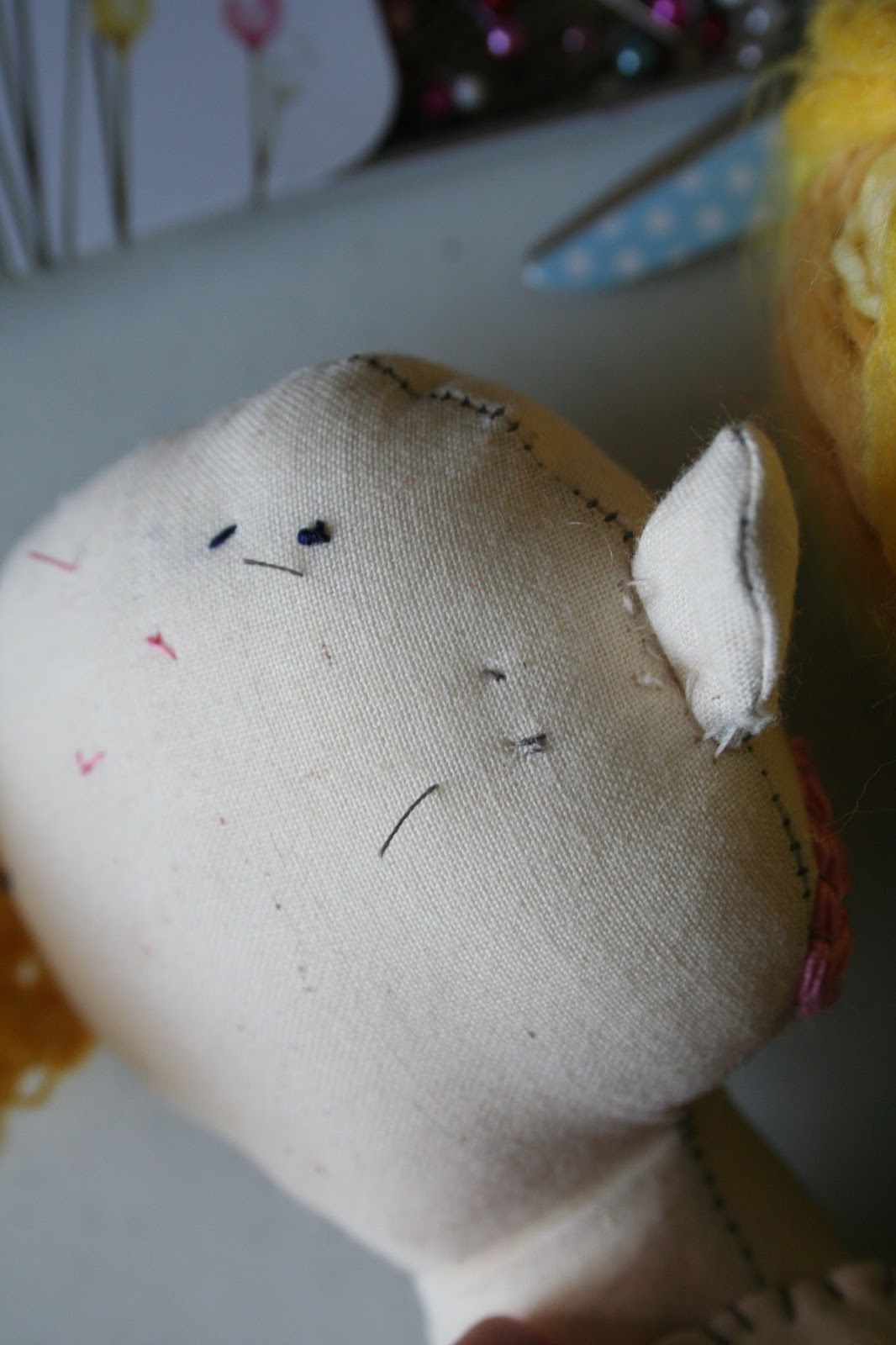 humble home: Make your OWN dolly! (a tutorial)