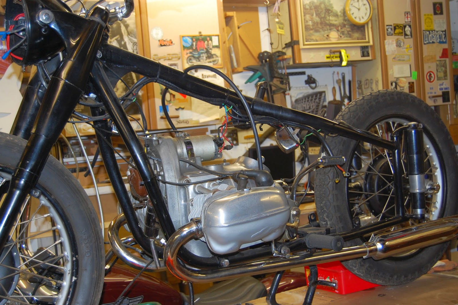 The ministry of Restoration.: 1938 B.M.W R66