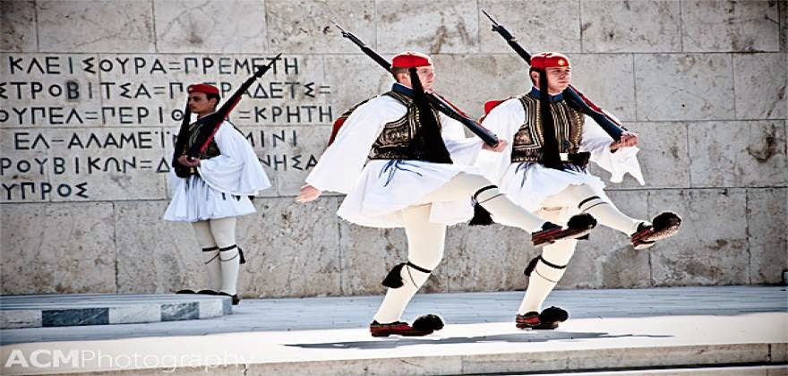 In-fo-Stires: Οι 3 ήρωες εύζωνες που δεν εγκατέλειψαν τη σκοπιά τους ...