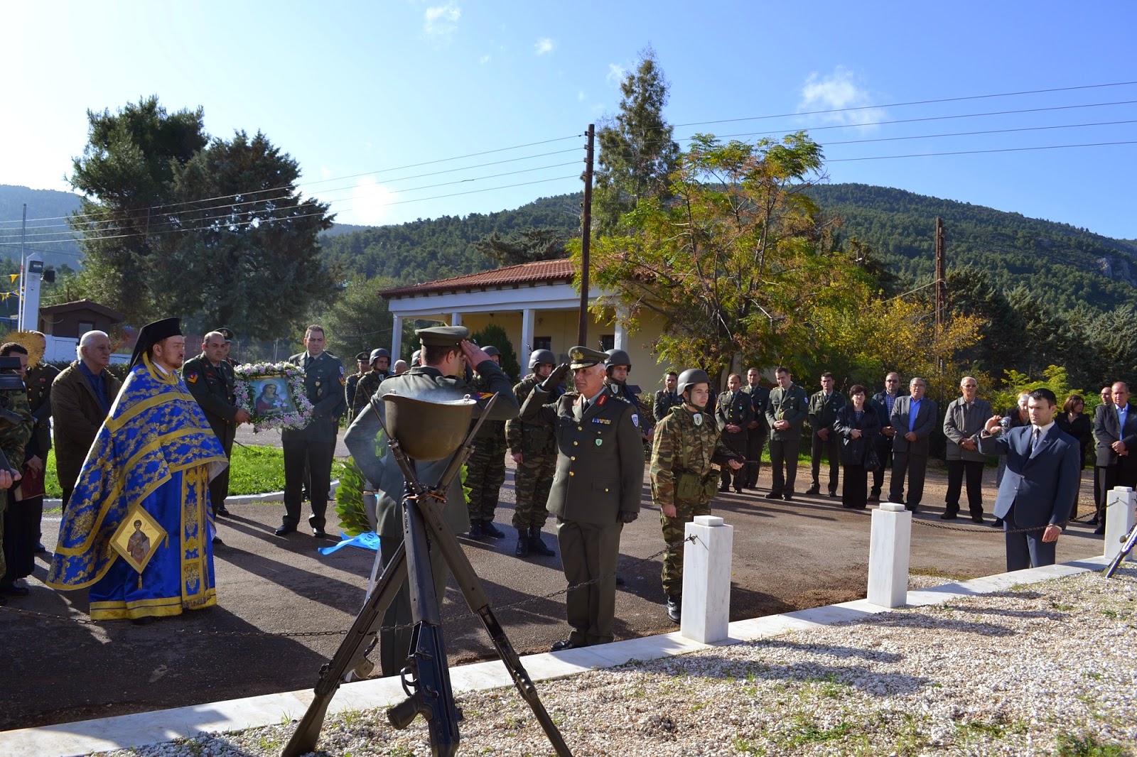 ΦΩΤΟΓΡΑΦΙΕΣ ΑΠΟ ΤΟ ΜΝΗΜΟΣΥΝΟ ΤΩΝ ΠΕΣΟΝΤΩΝ ΕΝ ΩΡΑ ΥΠΗΡΕΣΙΑΣ ...