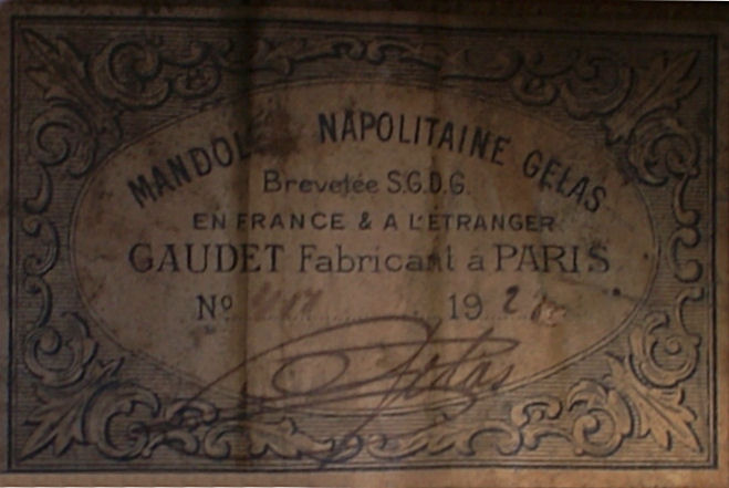 Mandolines: Lucien Gelas Mandola