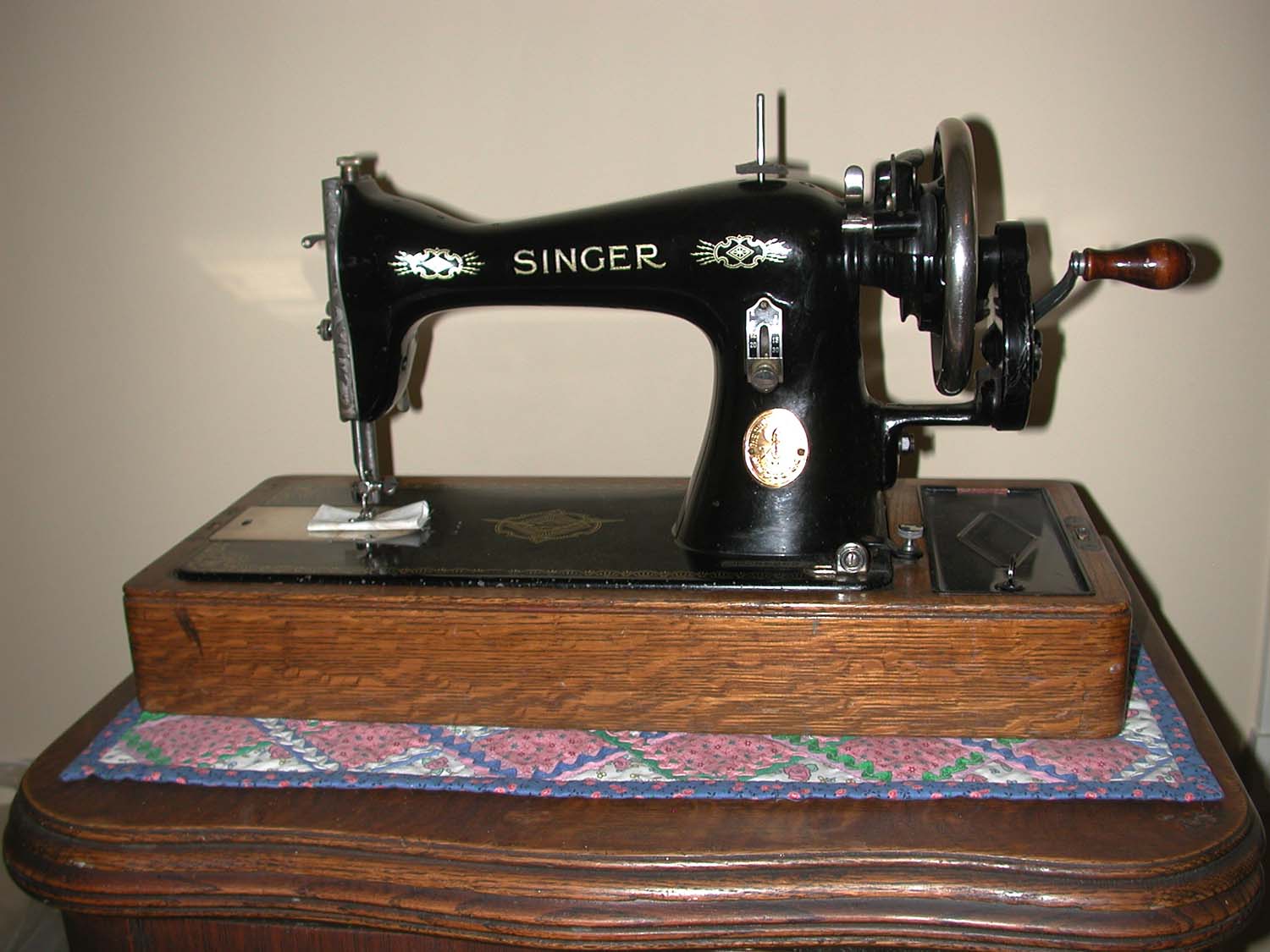 Reclaimed Stitches: A Little Bit of History - Q&A With a Vintage Singer ...