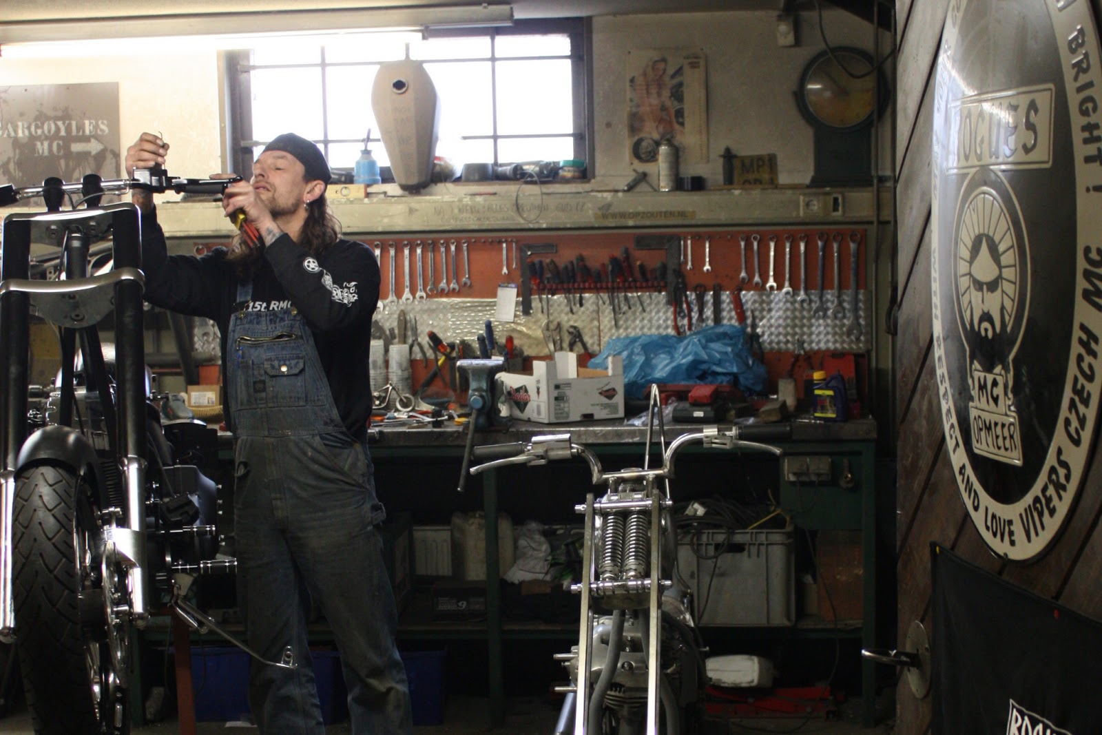 HARLEY BROTHERS LUXEMBOURG: ROGUES MC CLUBHOUSE