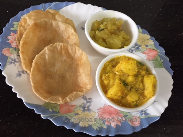 Shobha's Food Mazaa: AURIA / POTATO CURRY ( Dogri / Kashmiri Style)