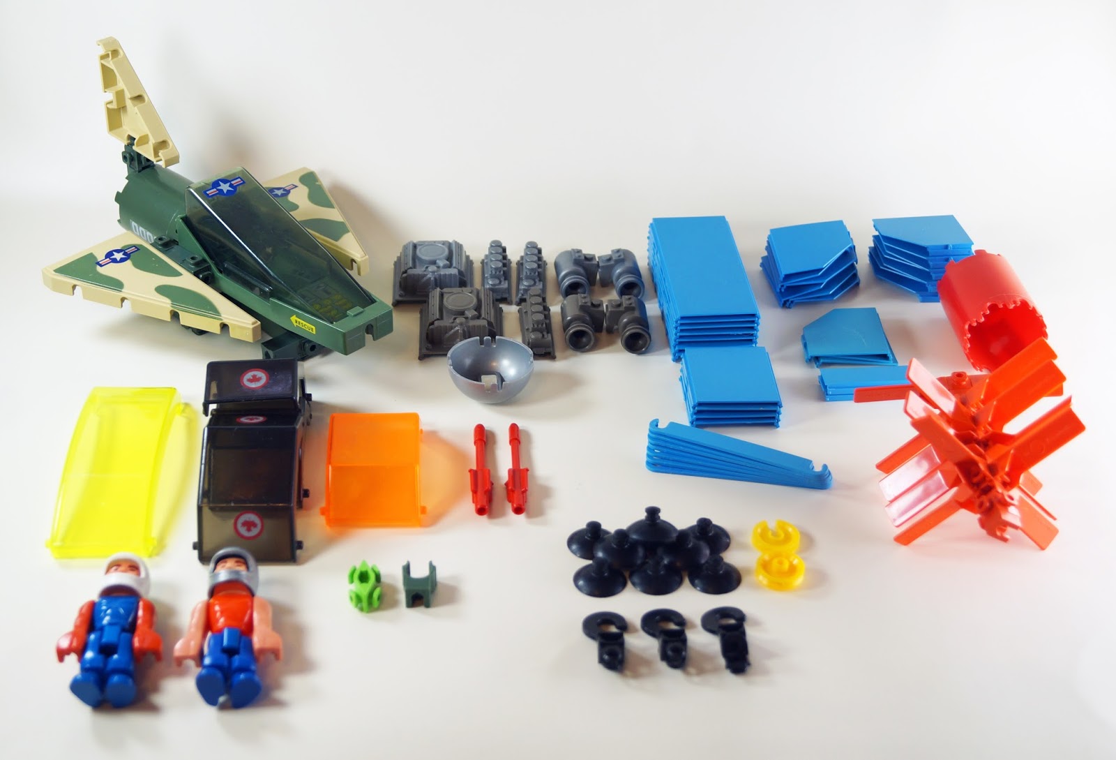 Vintage Construx by Fisher Price Building Toys