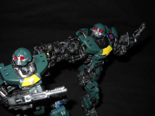 Transformers Custom World: BCG Customs: Transformers Wreakers Rack'n'Ruin