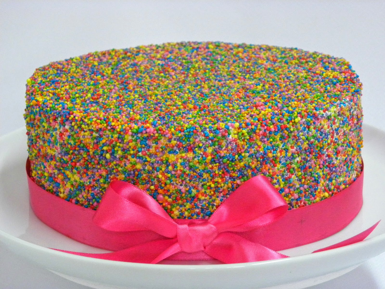 Dulce Denise: Sprinkle Cake