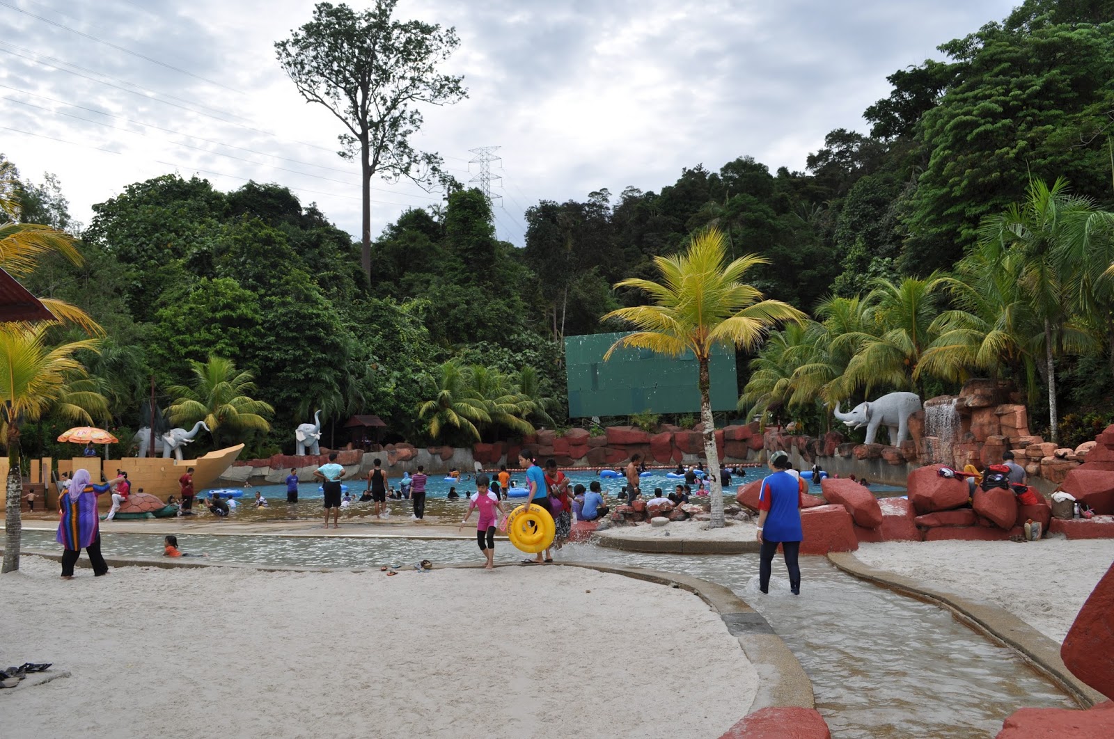 Muhammad Qul Amirul Hakim: Taman Tema Air, Bukit Merah - Bukit Merah ...