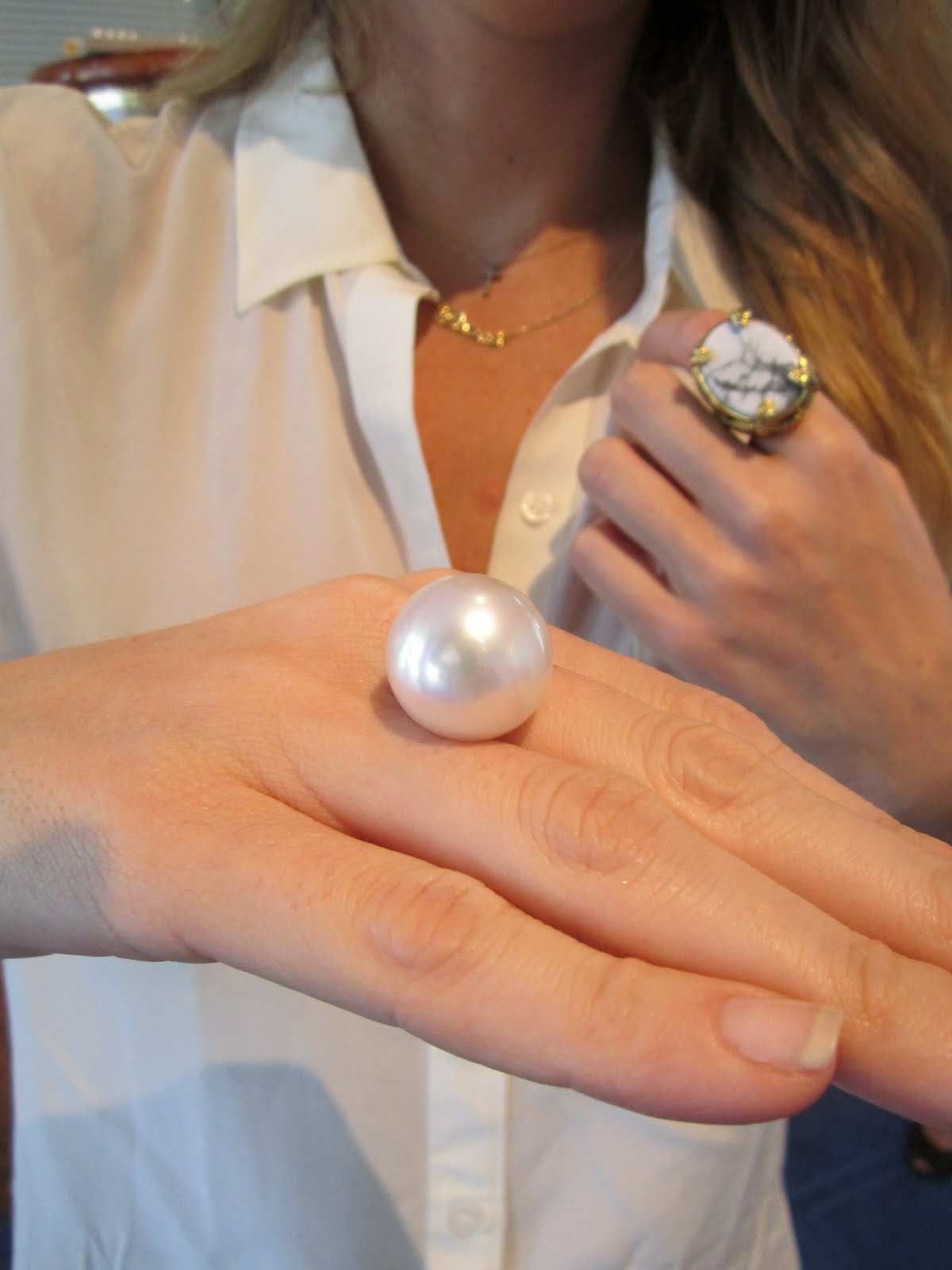 SAMANTHA WILLS [NOTES FROM NY]: DIVING FOR PEARLS