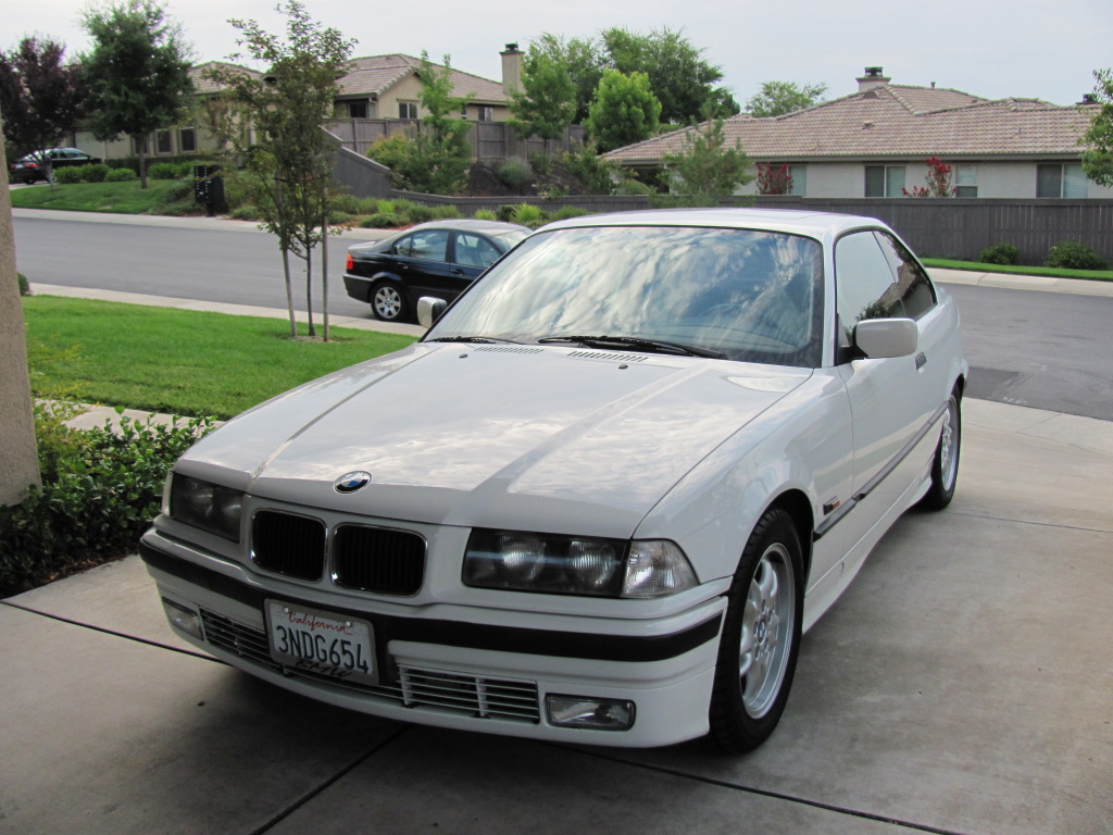 Mr. Cleans Auto Sales: 1995 BMW 325is - SOLD