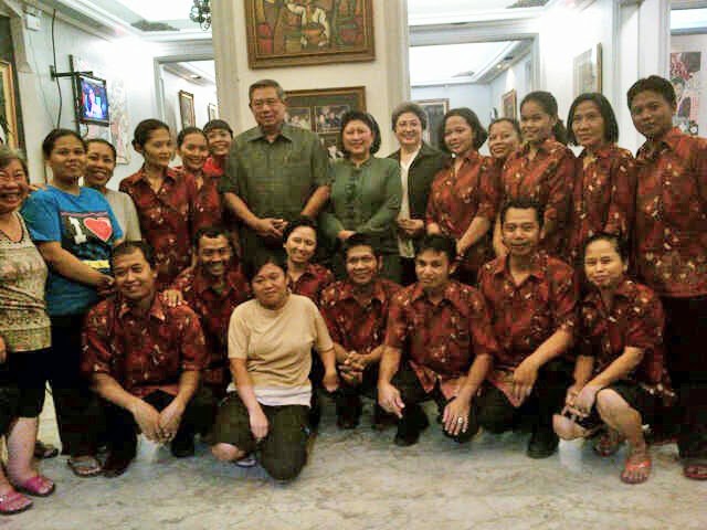 Ria Galeria Surabaya (Review) | Laura Angelia