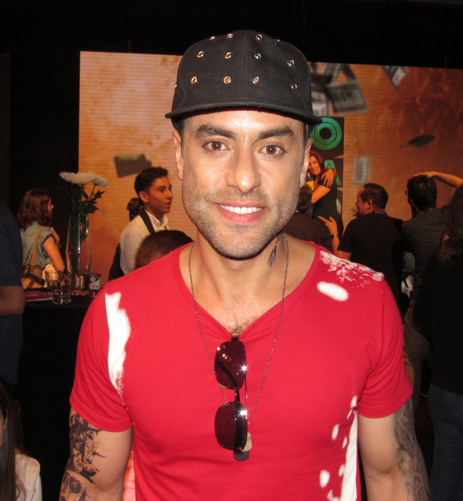 teleseries chilenas: ÁLVARO GÓMEZ: "A los chilenos nos encanta reírnos ...