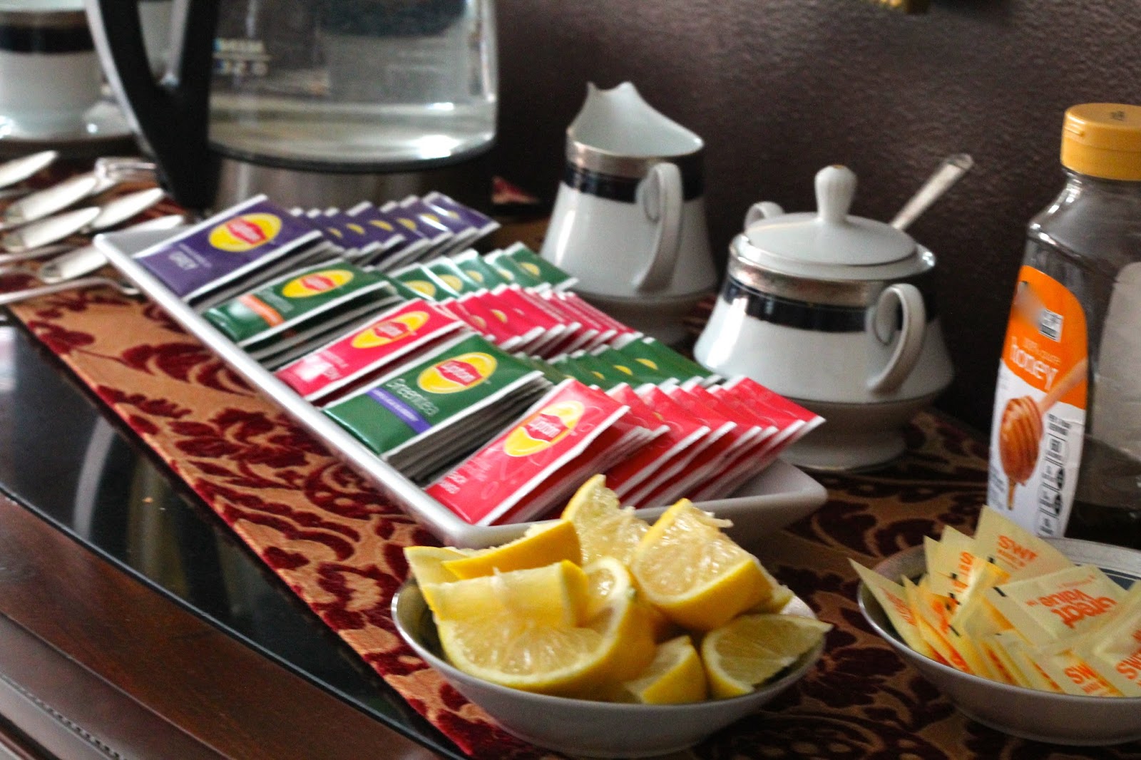 Afternoon Craft Tea Party - I do deClaire