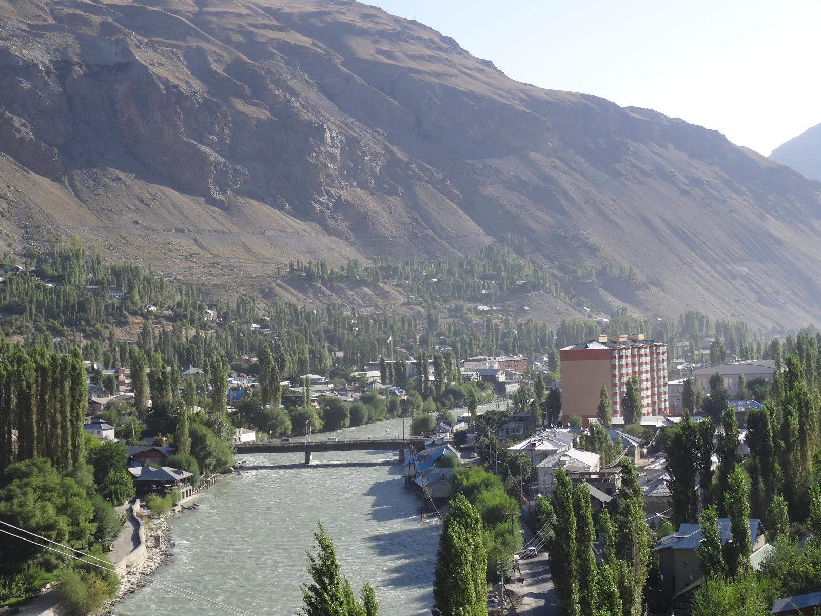 Vom Atlantik an den Pazifischen Ozean: Khorugh - Ishkoshim - Langar 08. ...