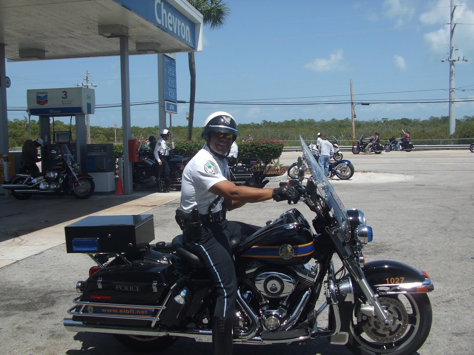 Holiday Isle Resort and Marina Weekly Happenings: The Holiday Isle ...