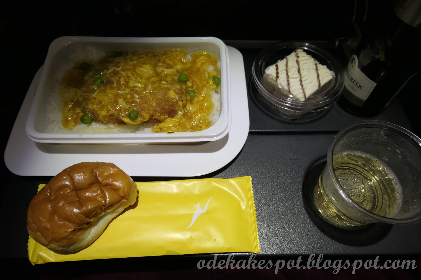 オーストラリアレンタカー旅行記② ～出発！QF34→VA1623を乗り継いでエアーズロックへ～|おでかけスポット情報局