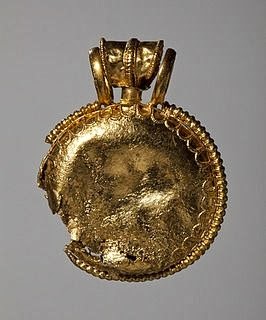 Realms Of Gold The Novel: Etruscan Gold Amulet lockets (bulla)