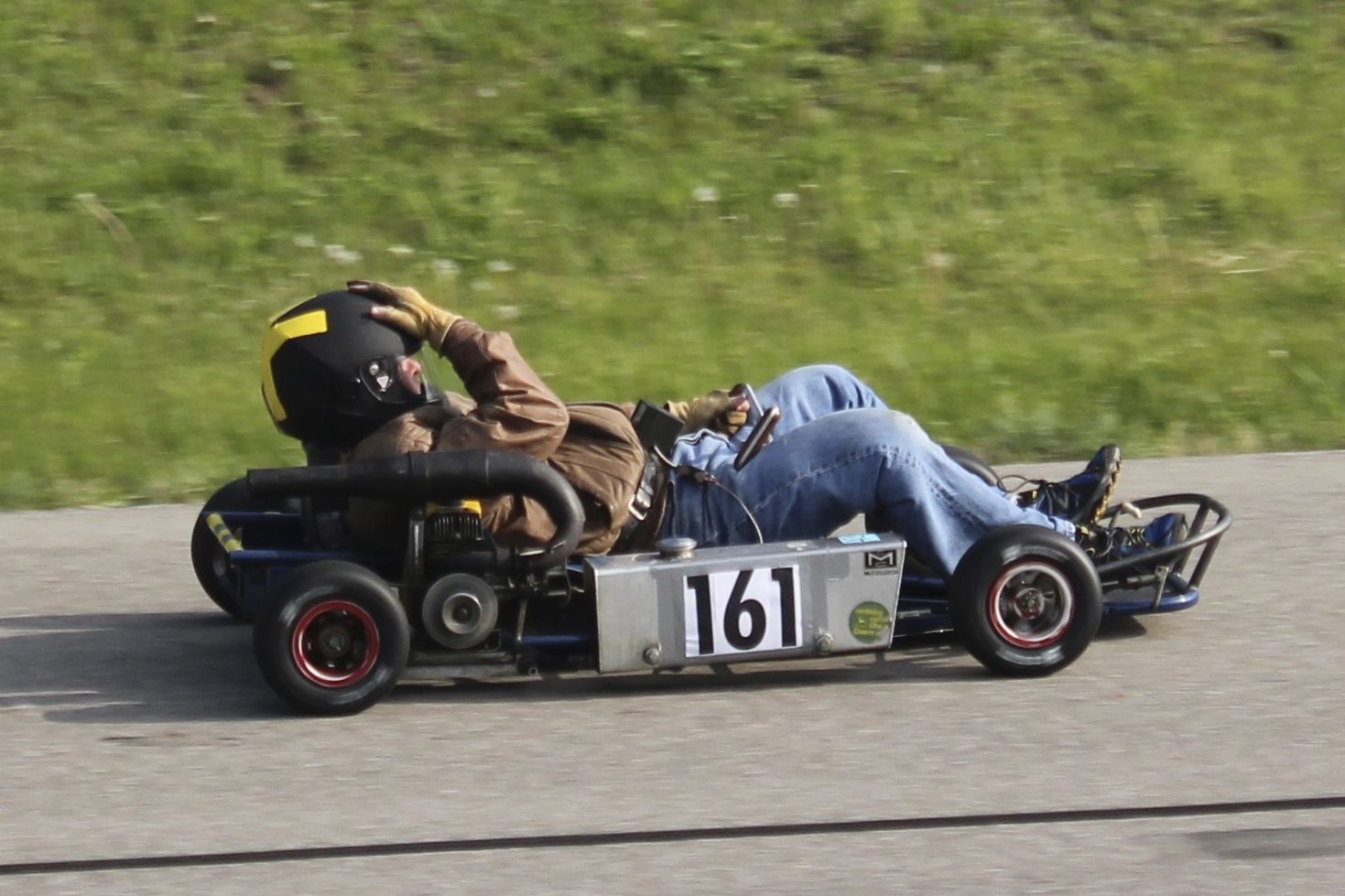 Red Devil Kart Restoration: FIRST RACE - GRATTAN 2013