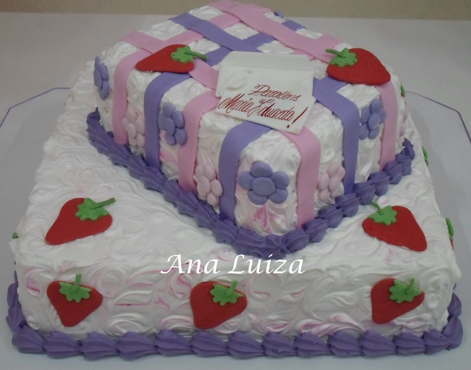 ana luiza bolos : Bolo Maria Eduarda