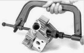 Alat Memasang Per Klep ( Treker Klep ) Mobil dan Motor | MobilMotorMagz