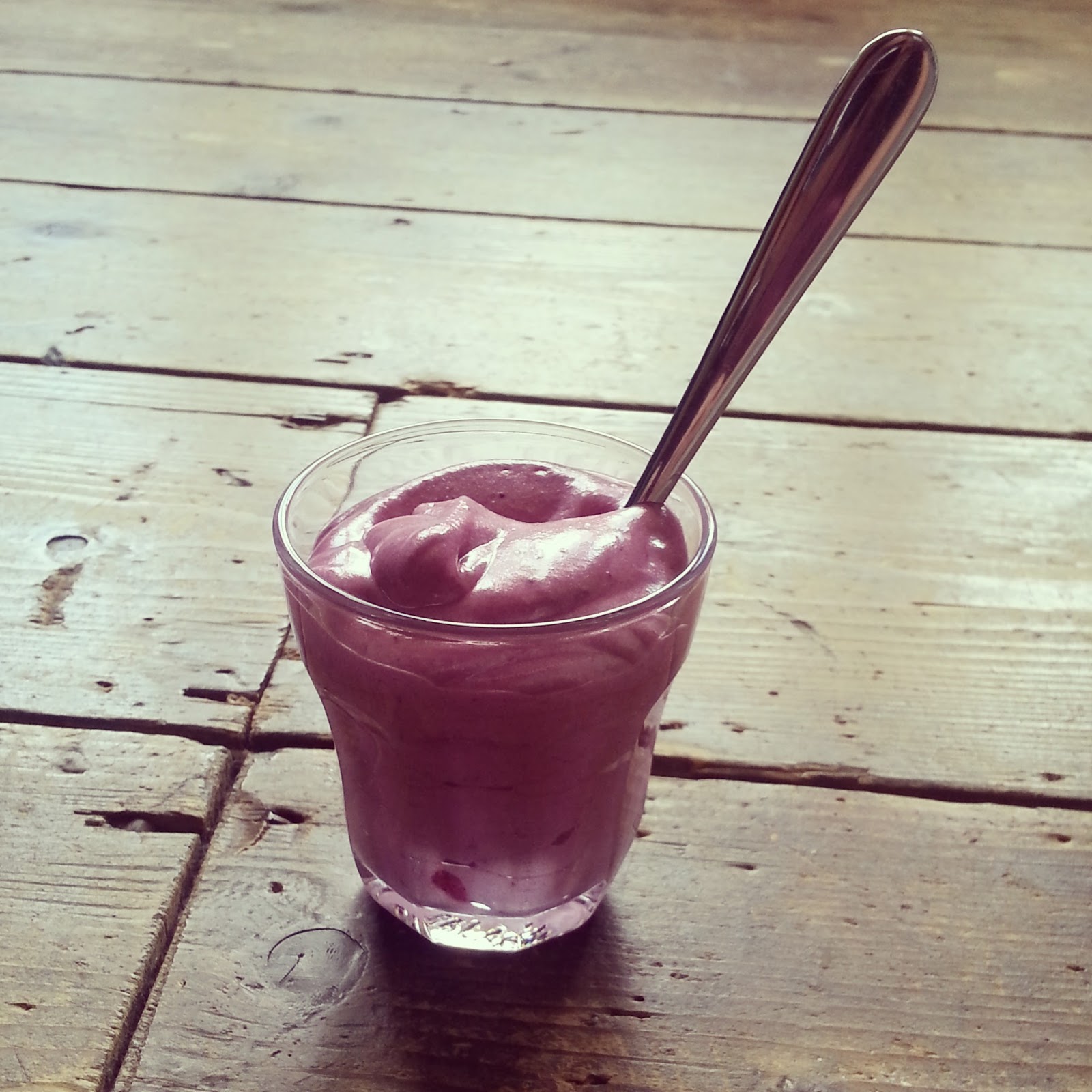 Delicious Delicious Delicious: Blackcurrant Mousse