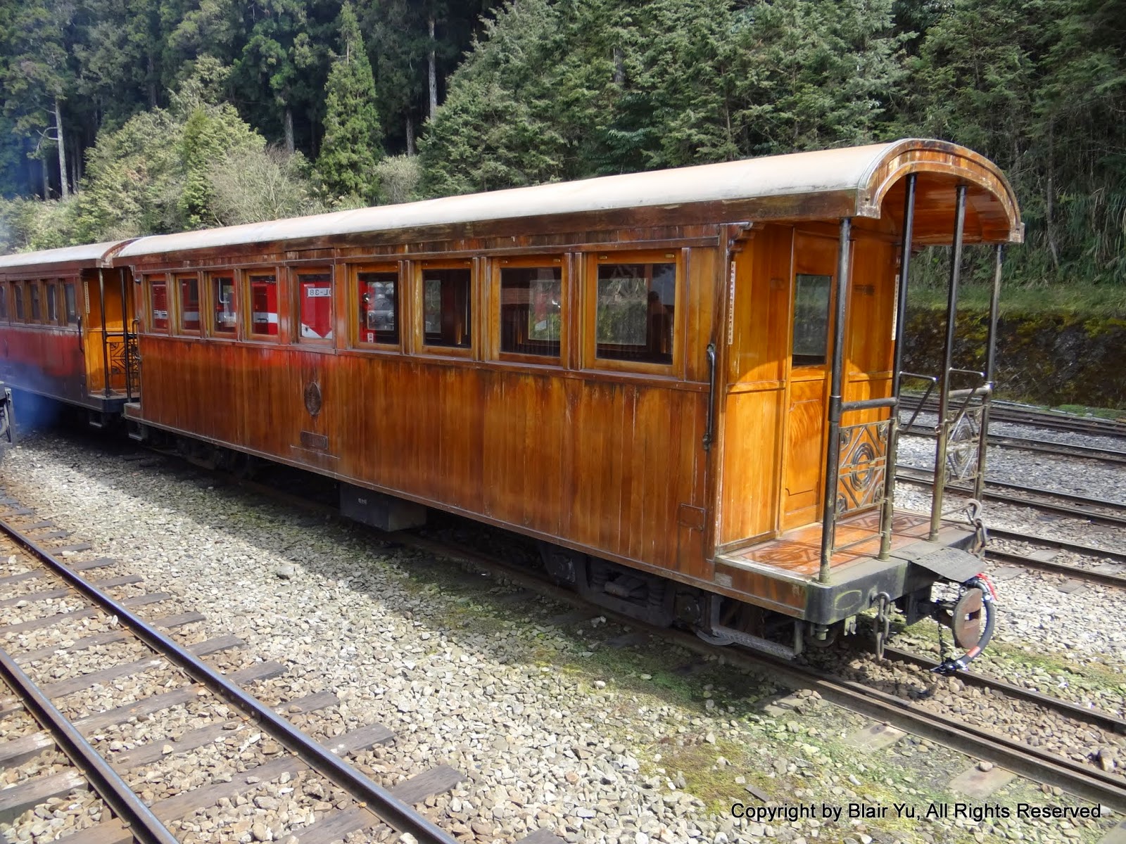 Blair's 鐵道攝影: 阿里山森林鐵路檜木車廂(檜木列車) Alishan Forest Railway Hinoki Train ...