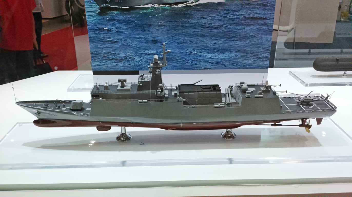 DEFENSE STUDIES: Government Confirms Hyundai Shipbuilder Building ...