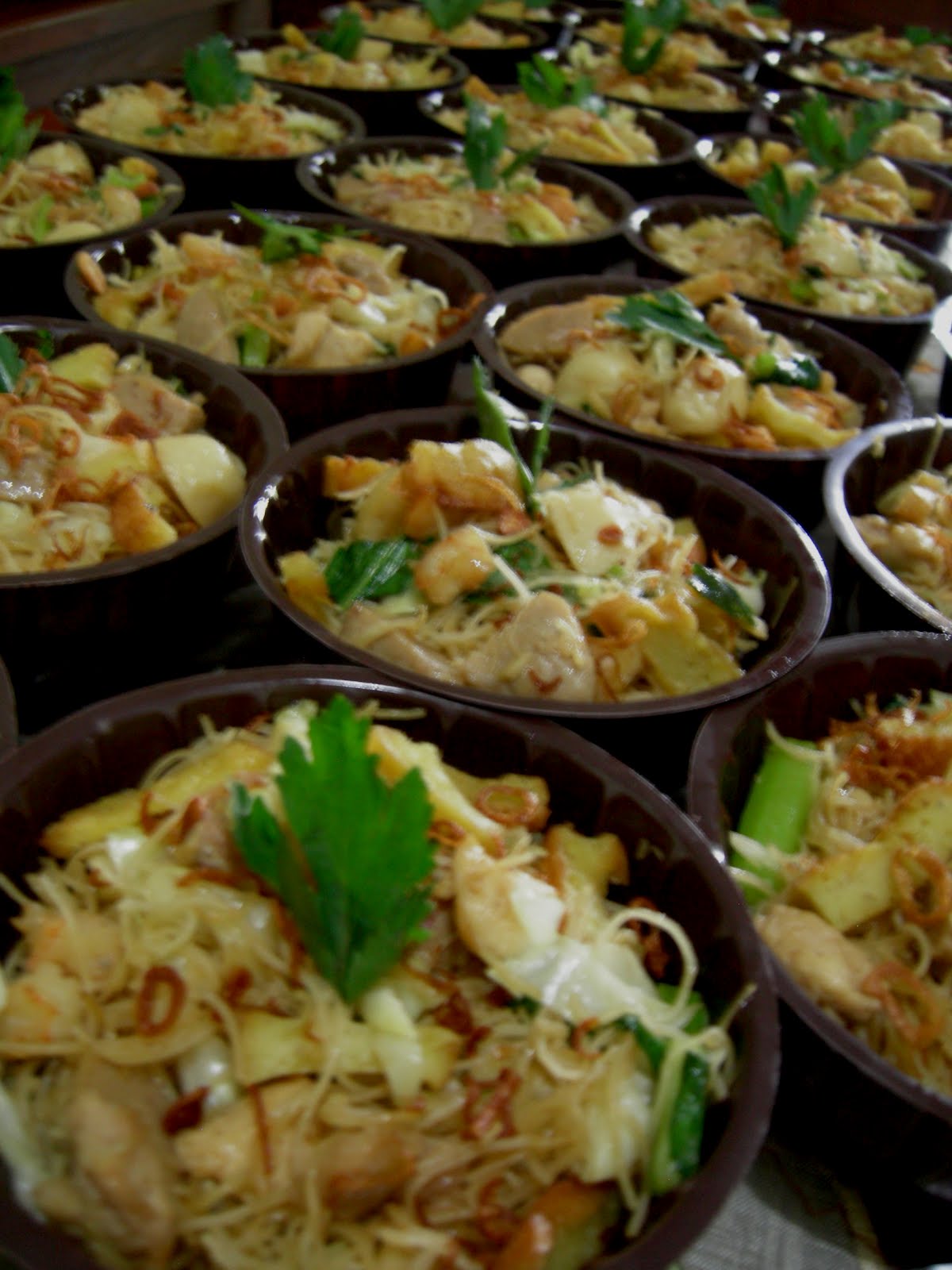 Kuenya-Najmina.com: Mie Goreng & Kue Arisan