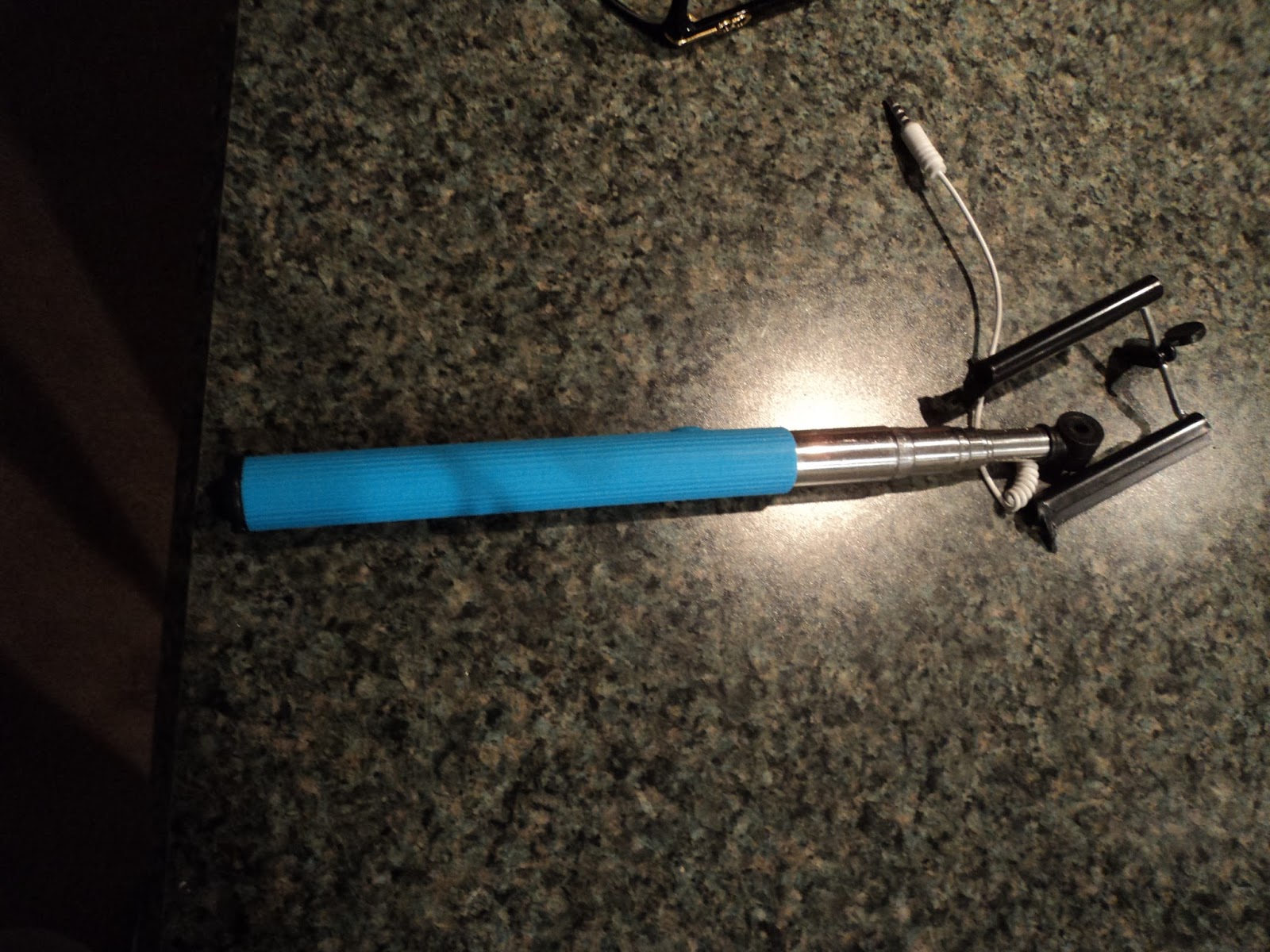 The Chronicles of Rania: DIY - Fixing a Damaged Camera thread