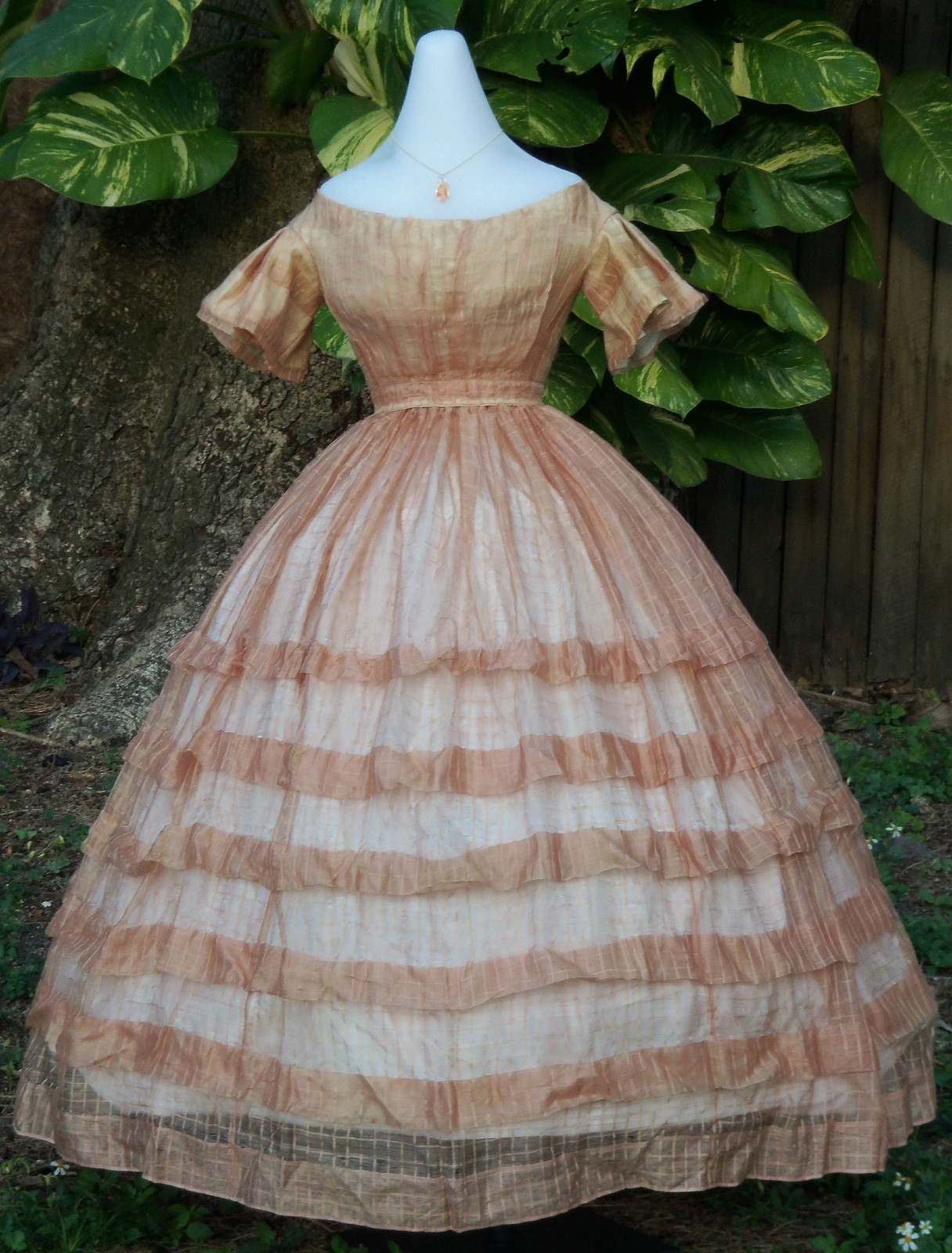 1860S Dresses - All The Pretty Dresses: Mid 1860's Green Silk Dress ...