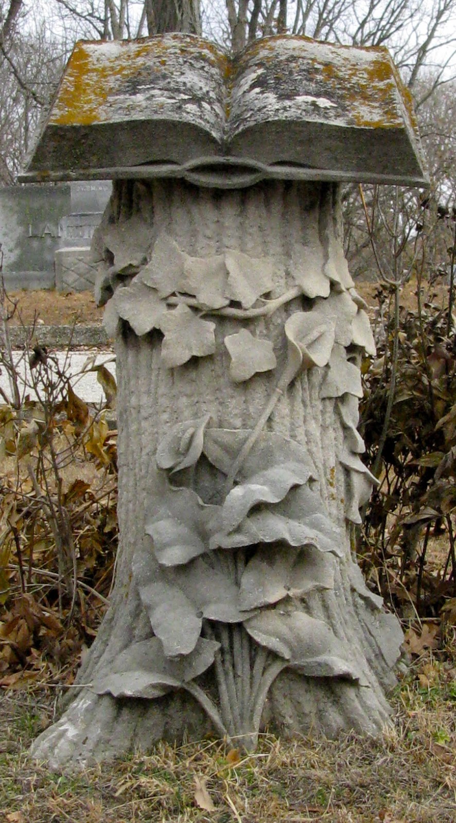 A Grave Interest: 13 Grave Markers With Descriptions