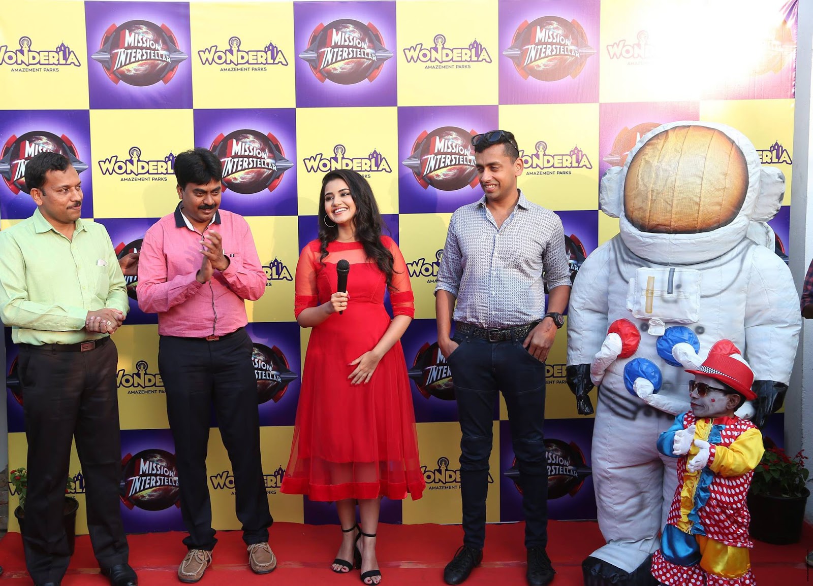 Anupama Parameswaran launching Mission Interstellar at Wonderla ...